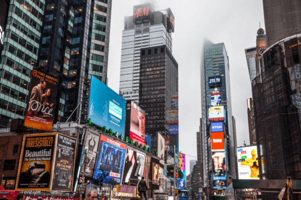 Key Benefits of Installing Commercial Signs: Blog