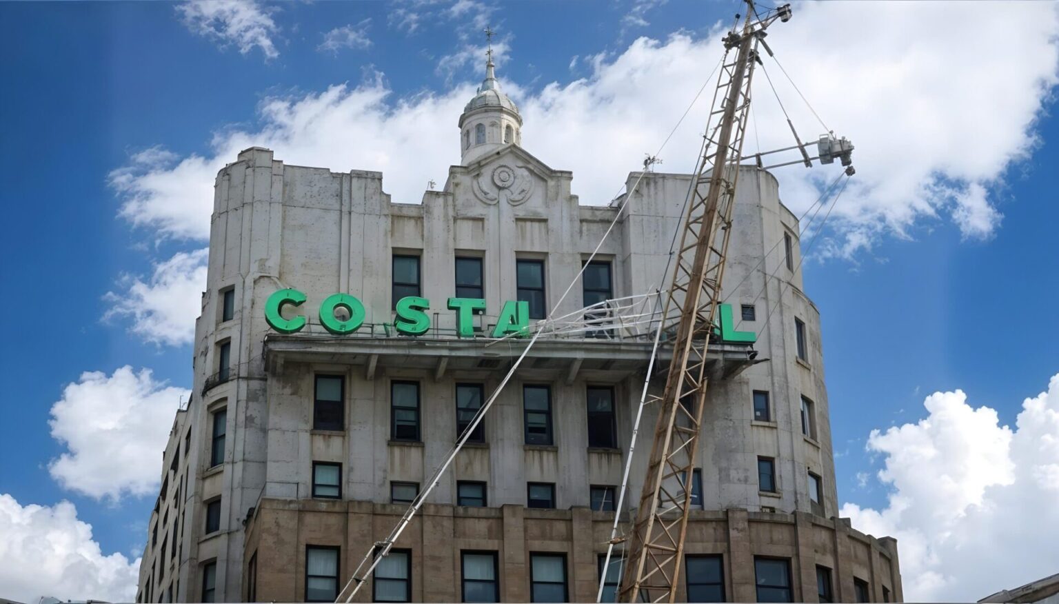 High-Rise, Rooftop & Tower Signs | Skyscraper Signage Solutions